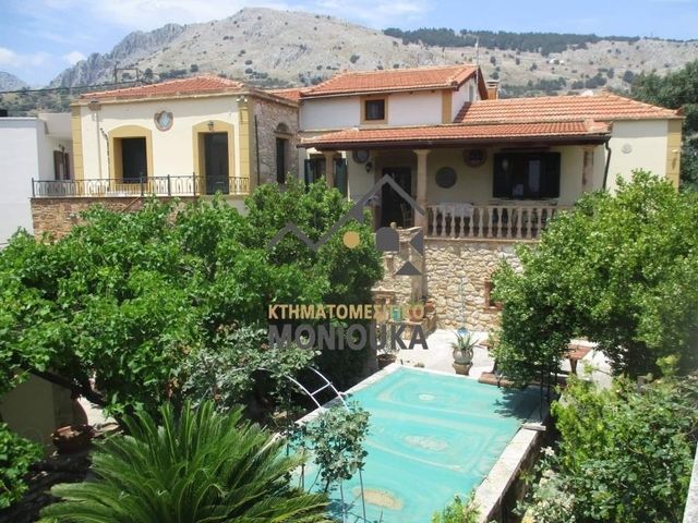 Homes for sale Chios | xe.gr